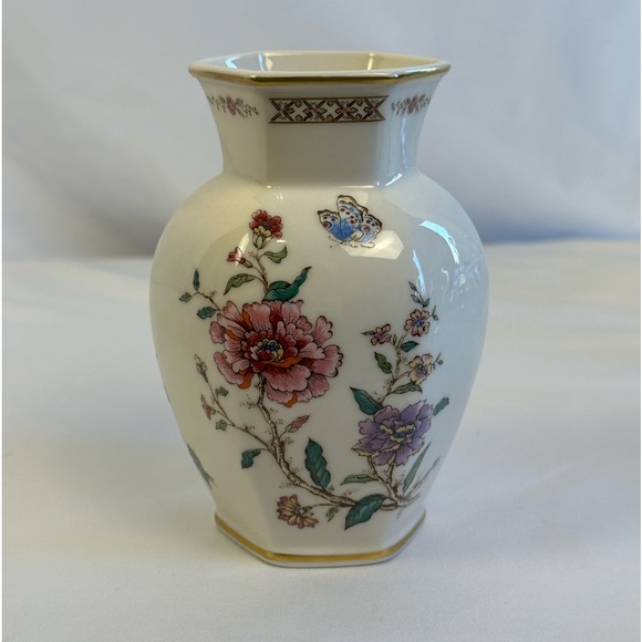 Gorham | Accents | Gorham Secret Garden Porcelain Vase With Gold Trim 6 Sided Vase | Poshmark